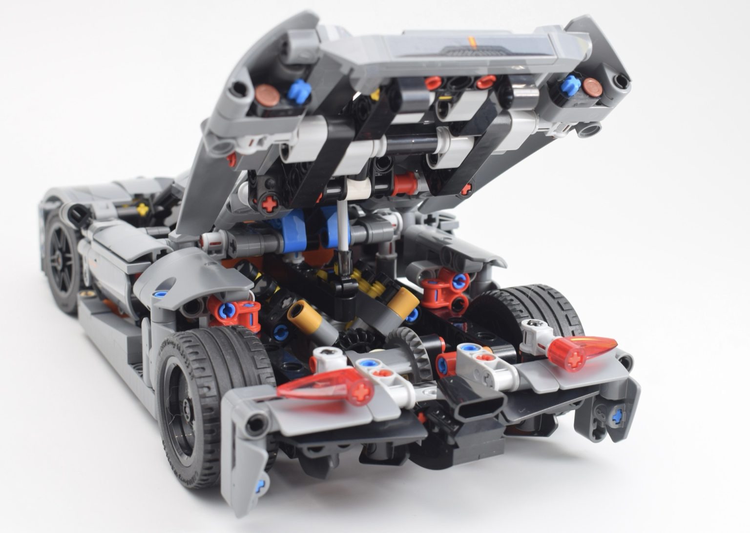 LEGO 42173 Koenigsegg Jesko Absolut Grey Hypercar review