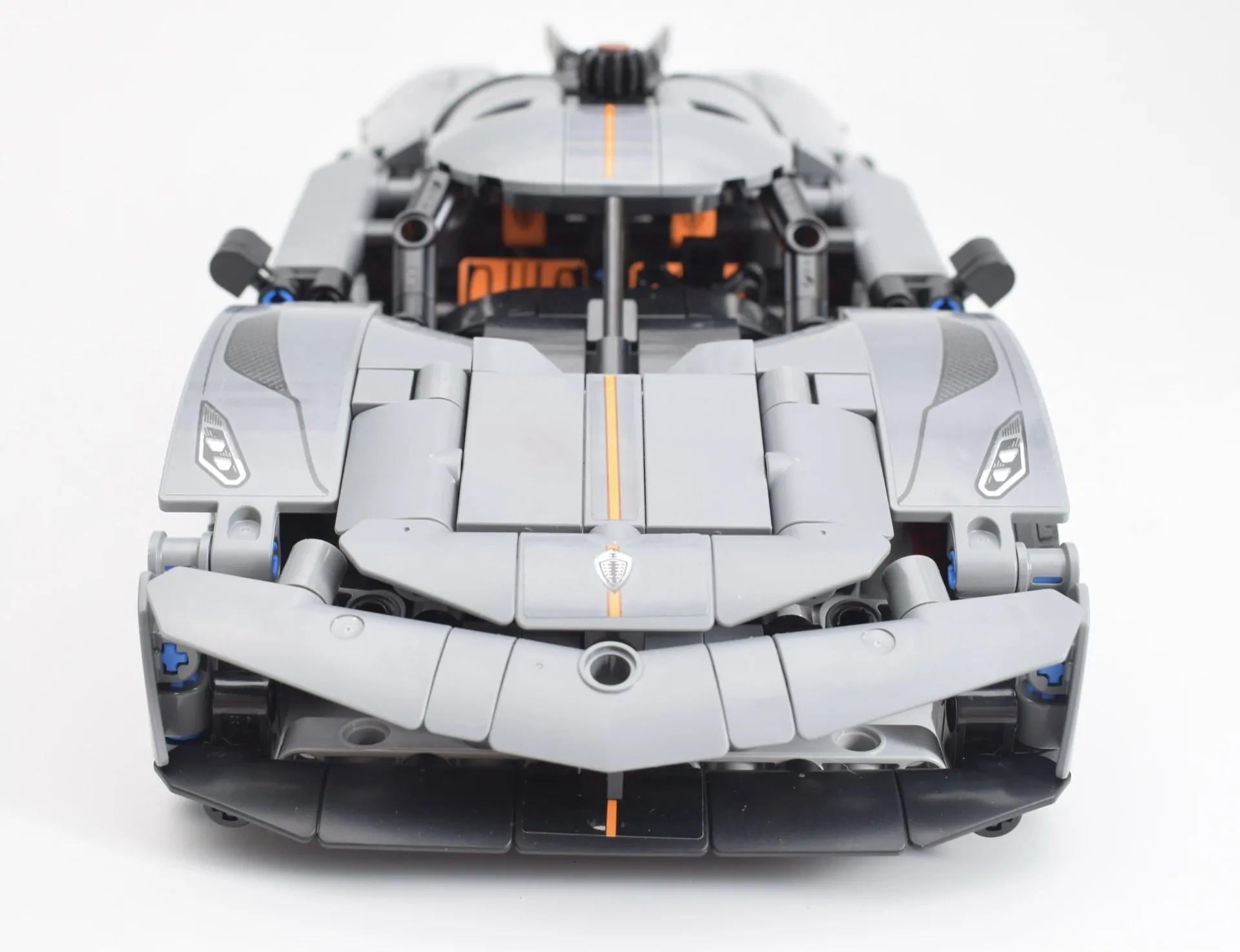 LEGO 42173 Koenigsegg Jesko Absolut Grey Hypercar review