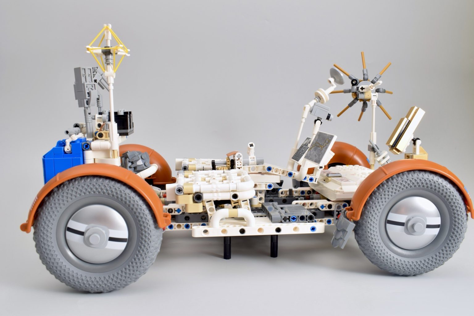 LEGO Technic 42182 NASA Apollo Lunar Roving Vehicle review