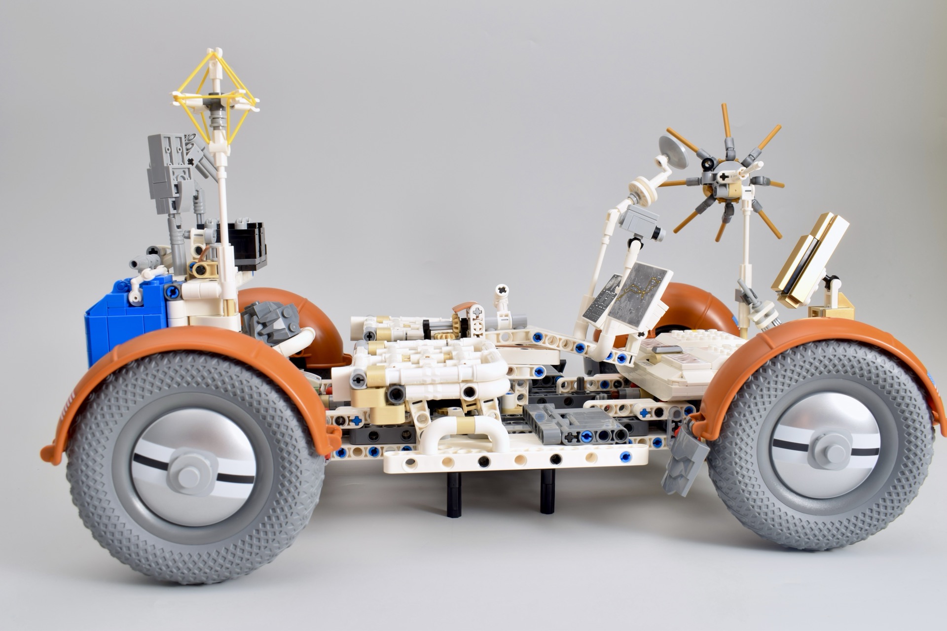 LEGO Technic 42182 NASA Apollo Lunar Roving Vehicle review