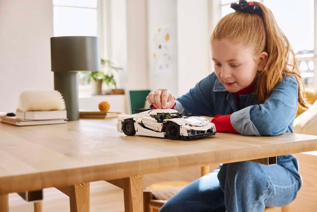 LEGO Technic 42184 Koenigsegg Jesko Absolut White revealed