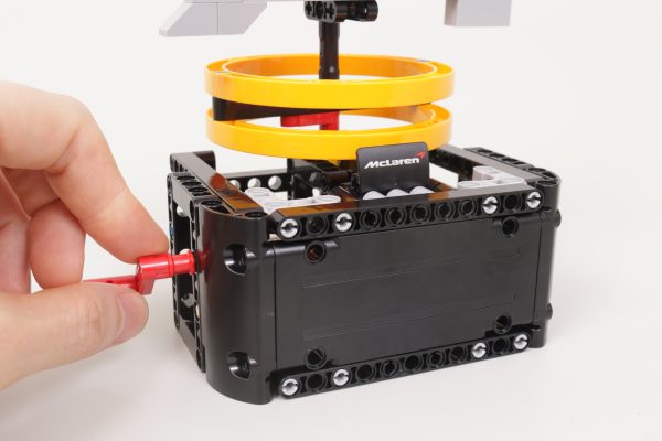 LEGO Technic McLaren 6535735 P1 Logo GWP review