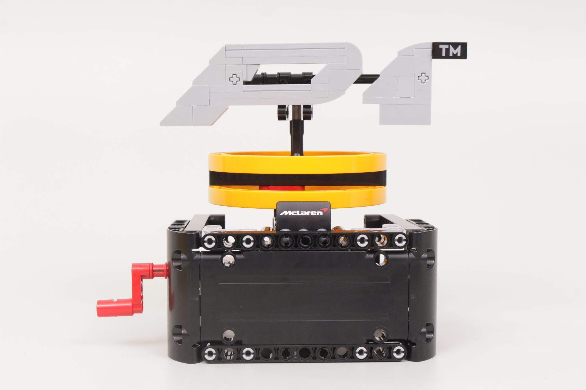 LEGO Technic McLaren 6535735 P1 Logo GWP review