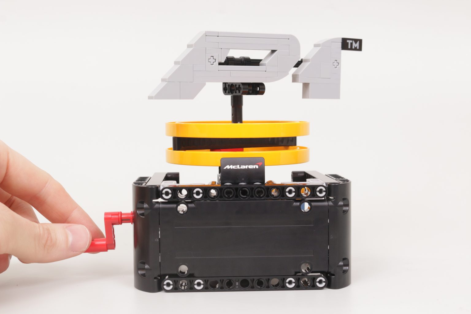 LEGO Technic McLaren 6535735 P1 Logo GWP review