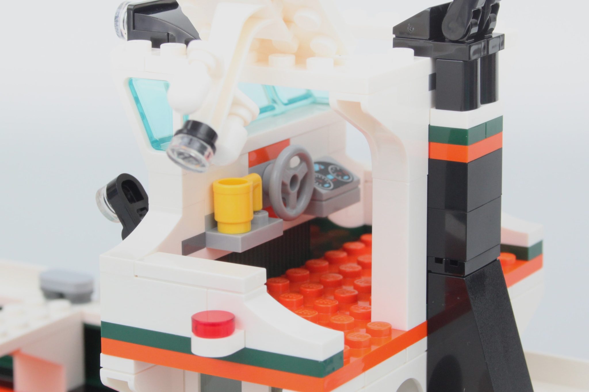 LEGO City 60422 Seaside Harbor with Cargo Ship review