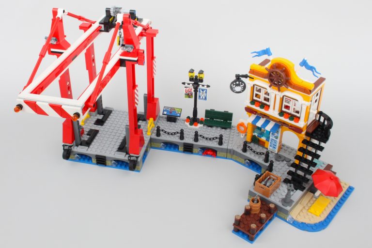 LEGO City 60422 Seaside Harbor with Cargo Ship review