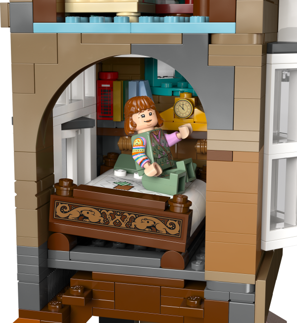 LEGO Harry Potter 76437 The Burrow has a hidden LEGO set and more