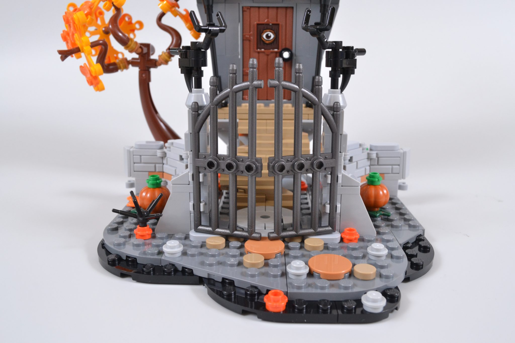 LEGO Ideas 21351 The Nightmare Before Christmas review