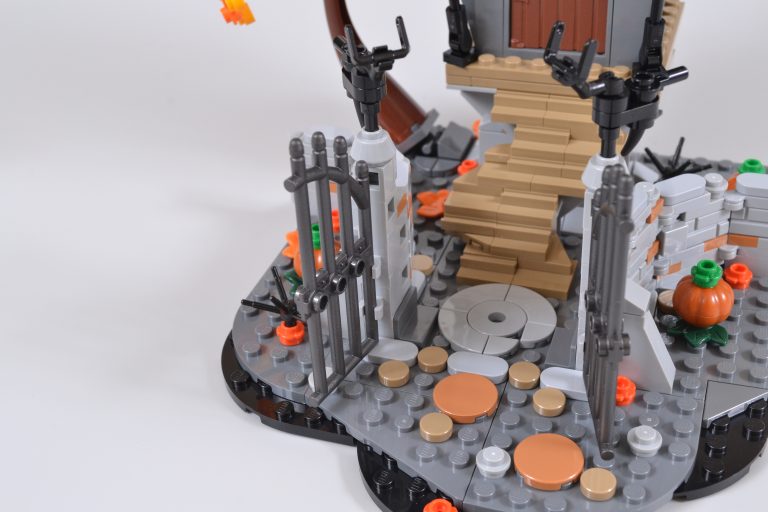 LEGO Ideas 21351 The Nightmare Before Christmas review