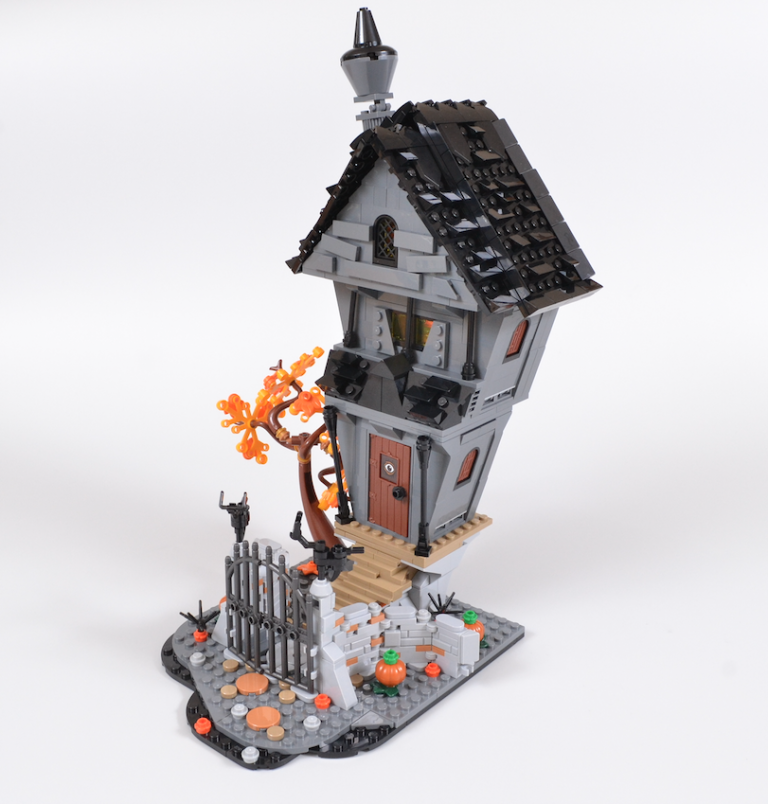 LEGO Ideas 21351 The Nightmare Before Christmas review