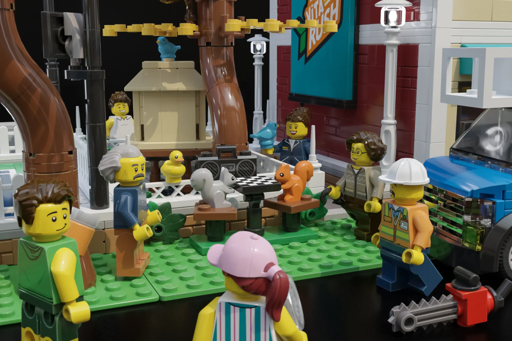 Game, set and match: LEGO Ideas tennis court scores 10K