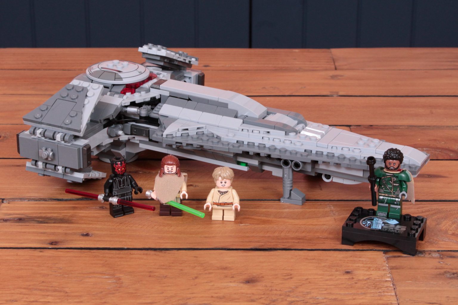 LEGO Star Wars 75383 Darth Maul’s Sith Infiltrator review