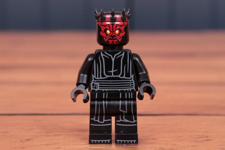 LEGO Star Wars 75383 Darth Maul’s Sith Infiltrator review