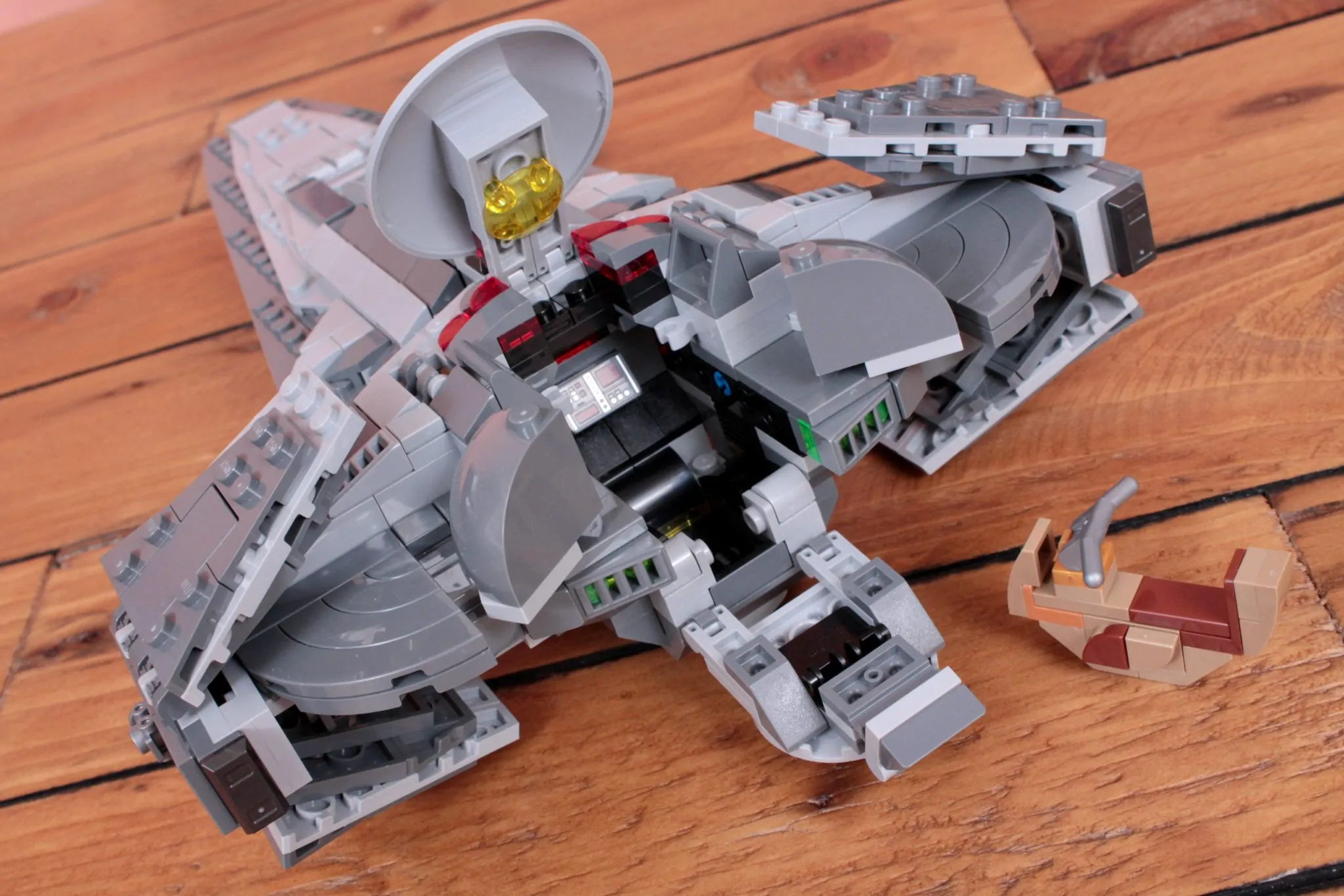 LEGO Star Wars 75383 Darth Maul’s Sith Infiltrator review