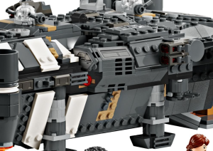LEGO Star Wars 75374 The Onyx Cinder is smaller than expected