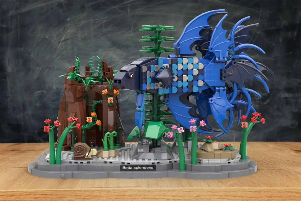 Siamese fighting fish swims to 10K on LEGO Ideas