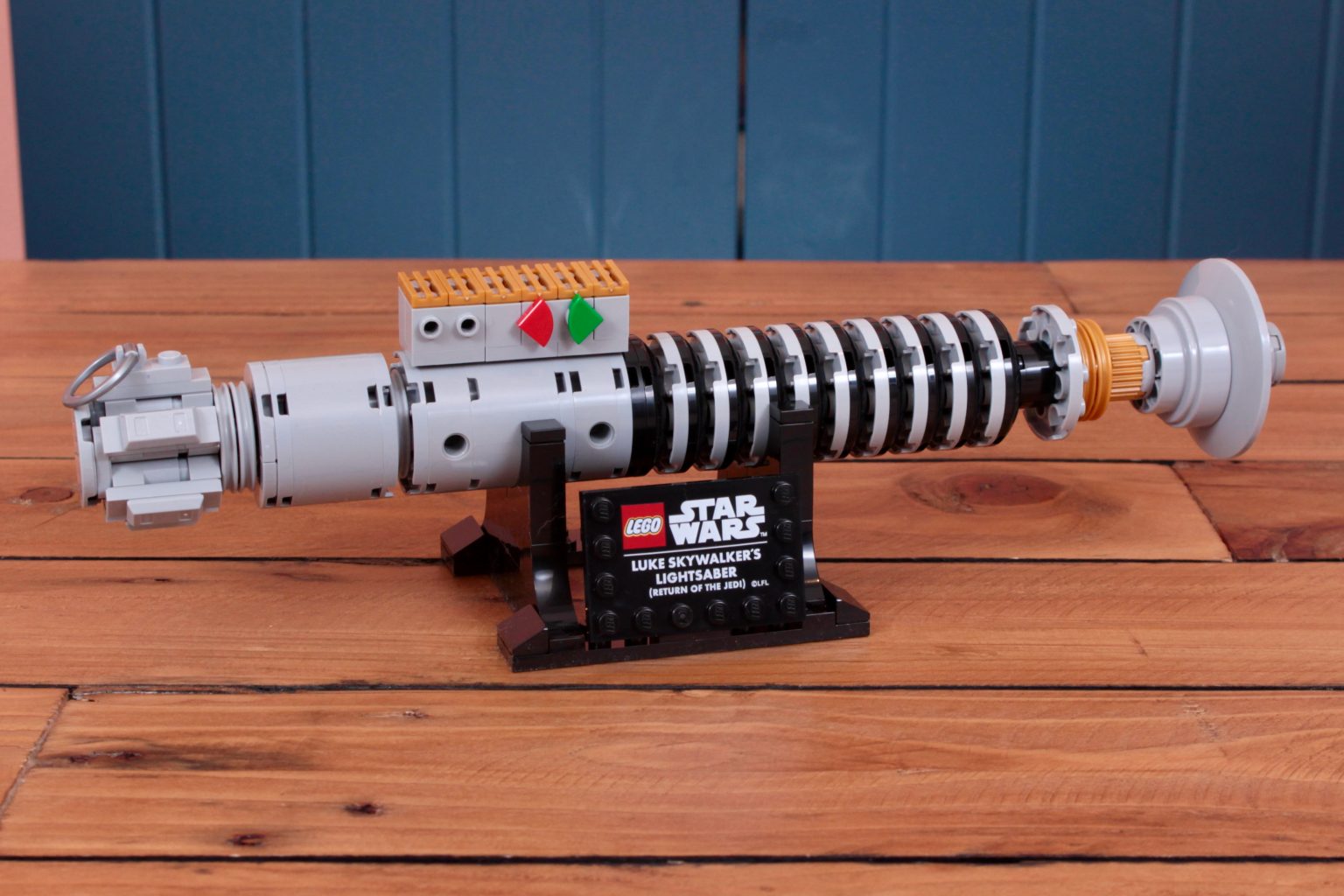 LEGO Star Wars 40730 Luke Skywalker’s Lightsaber review