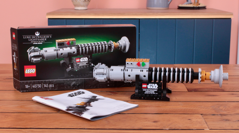 LEGO Star Wars 40730 Luke Skywalker’s Lightsaber review
