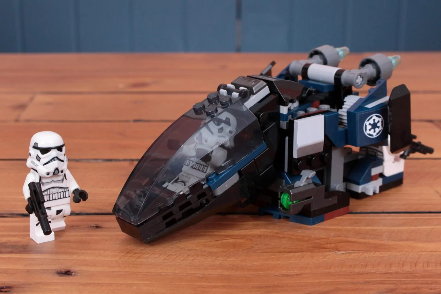 LEGO 40755 Imperial Dropship vs. Rebel Scout Speeder review