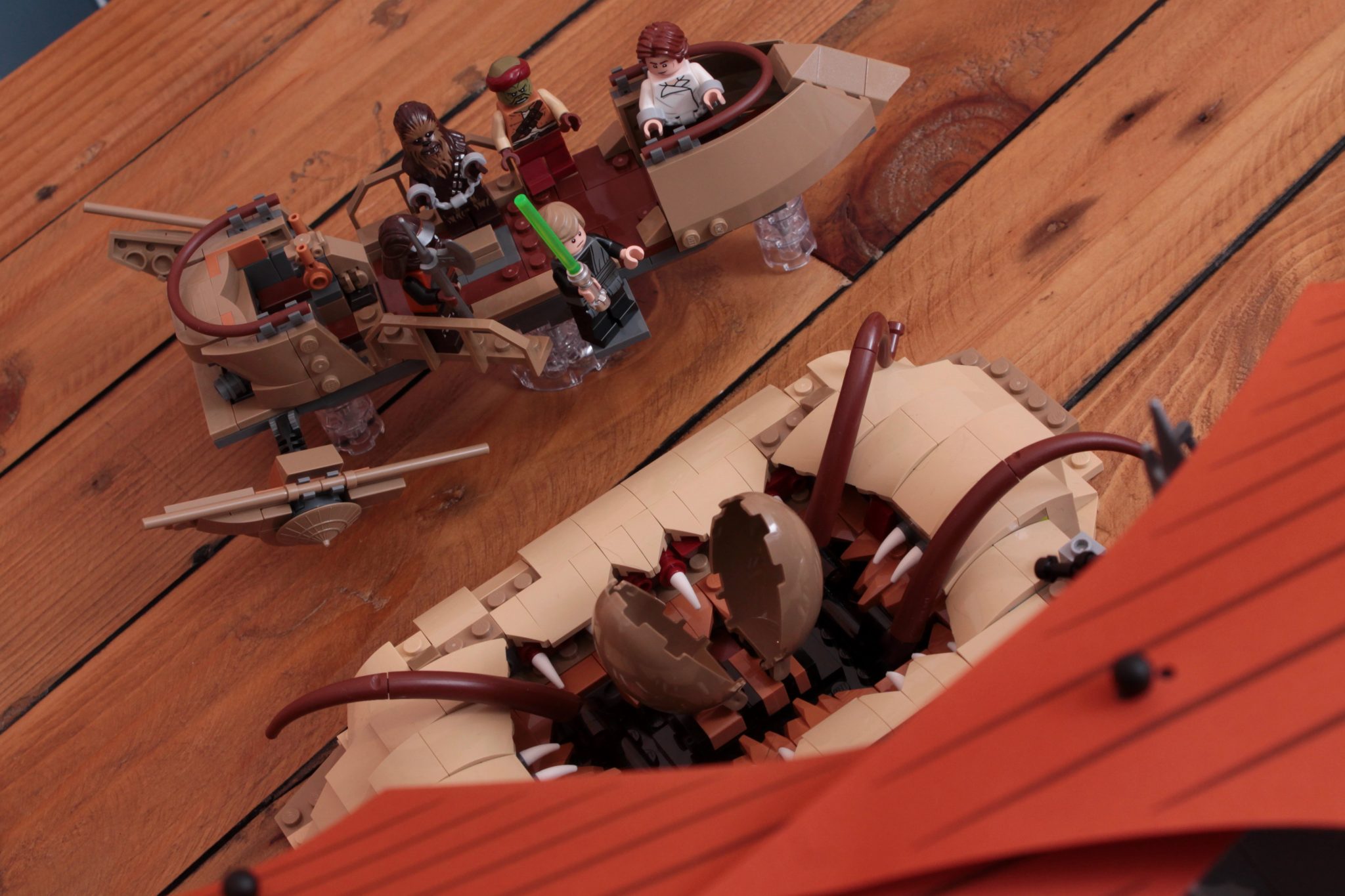 Sandman vs. Sarlacc: which LEGO DLC did it better in 2024?