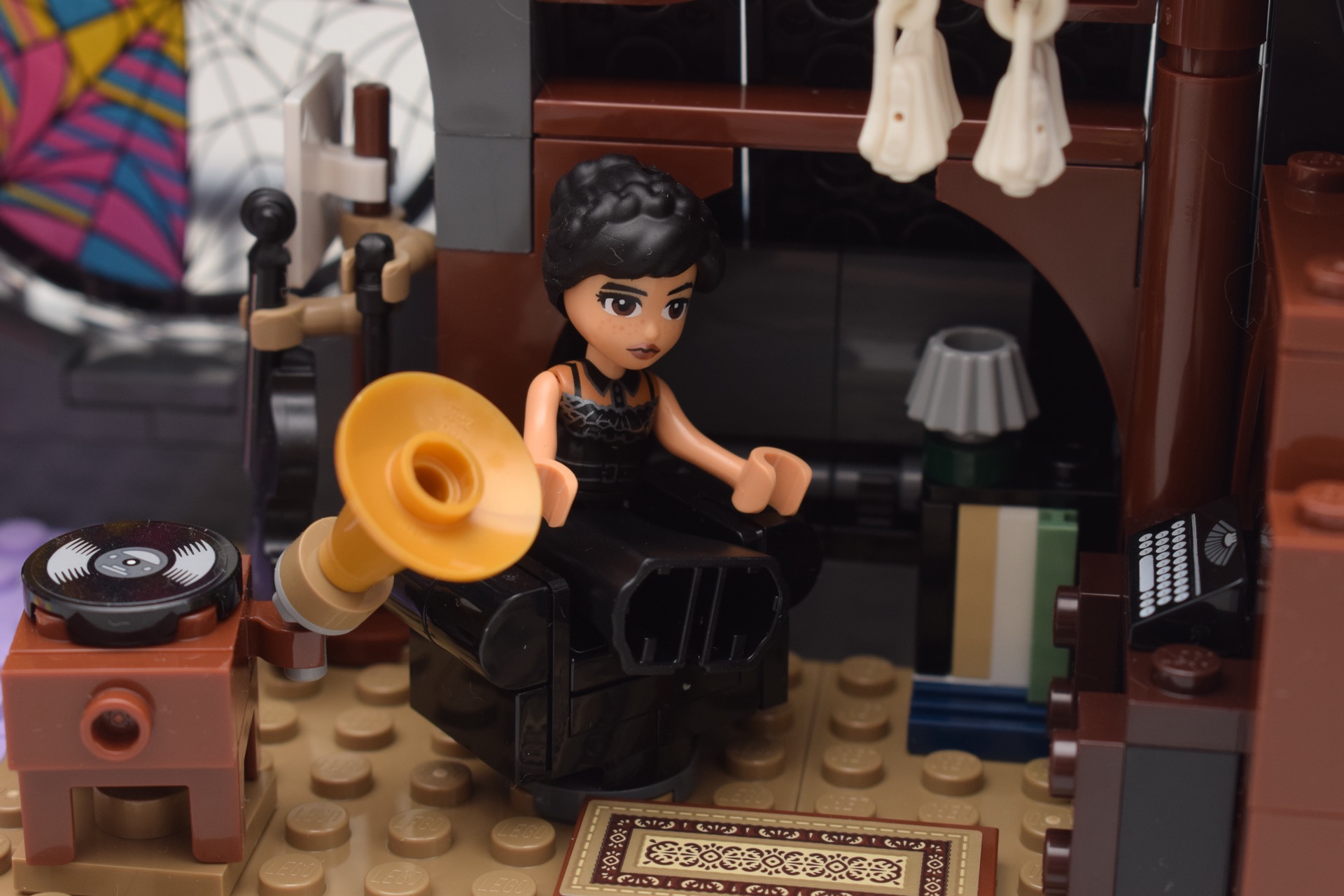 LEGO 76781 Wednesday & Enid's Dorm Room review