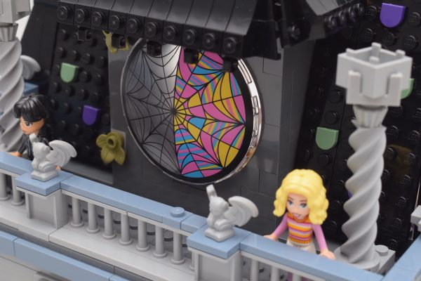 LEGO 76781 Wednesday & Enid's Dorm Room review