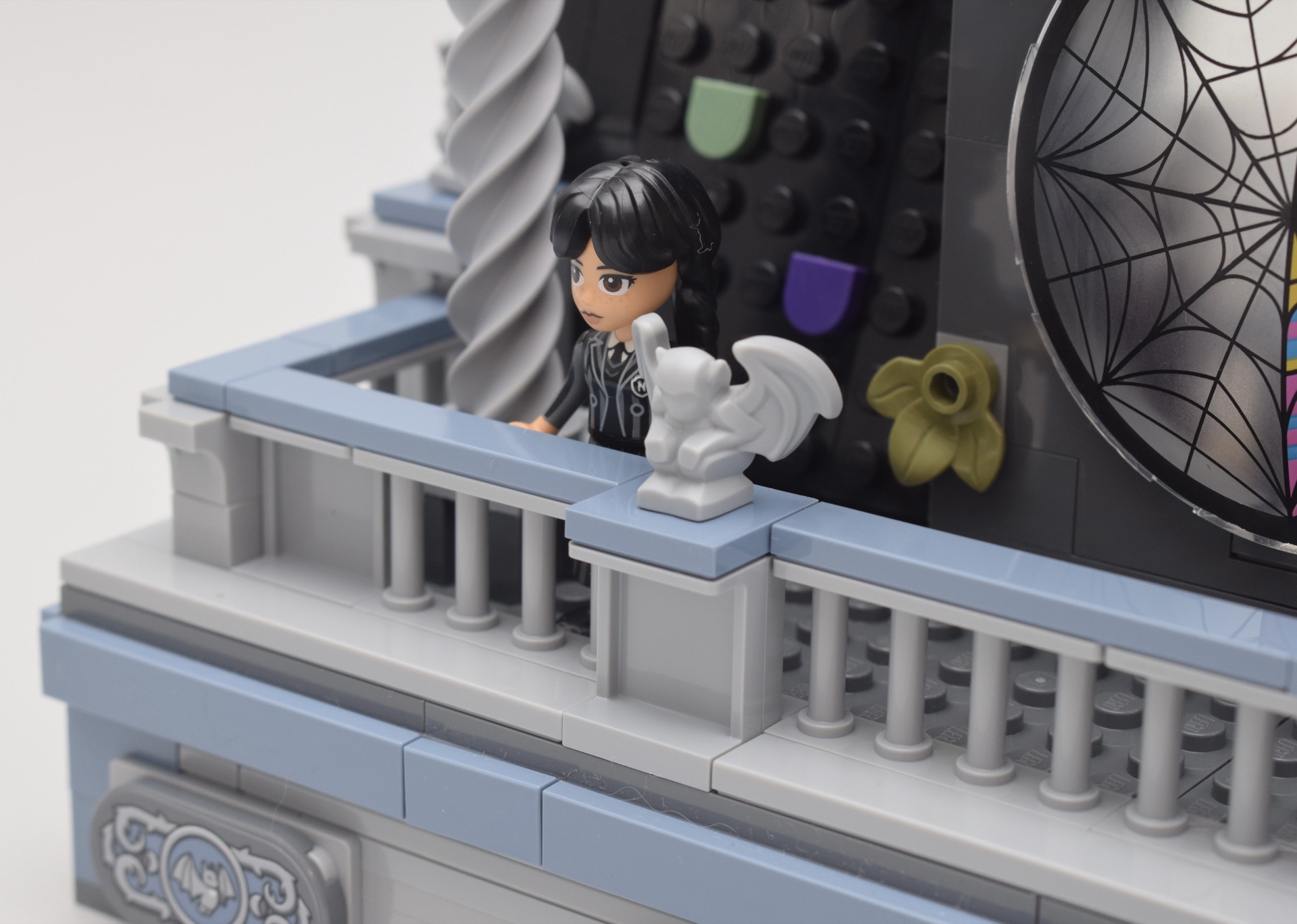 LEGO 76781 Wednesday & Enid's Dorm Room review