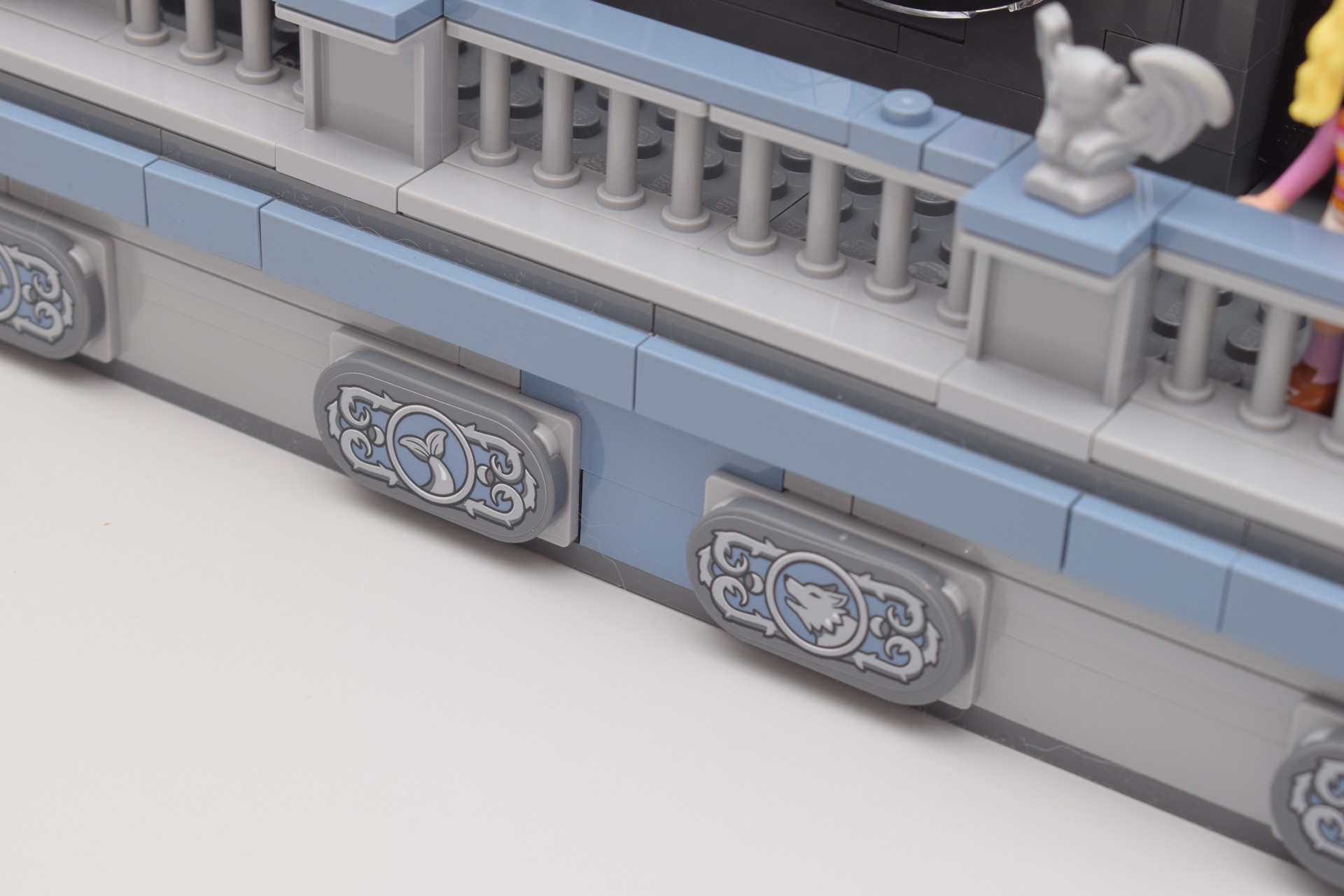 LEGO 76781 Wednesday & Enid's Dorm Room review