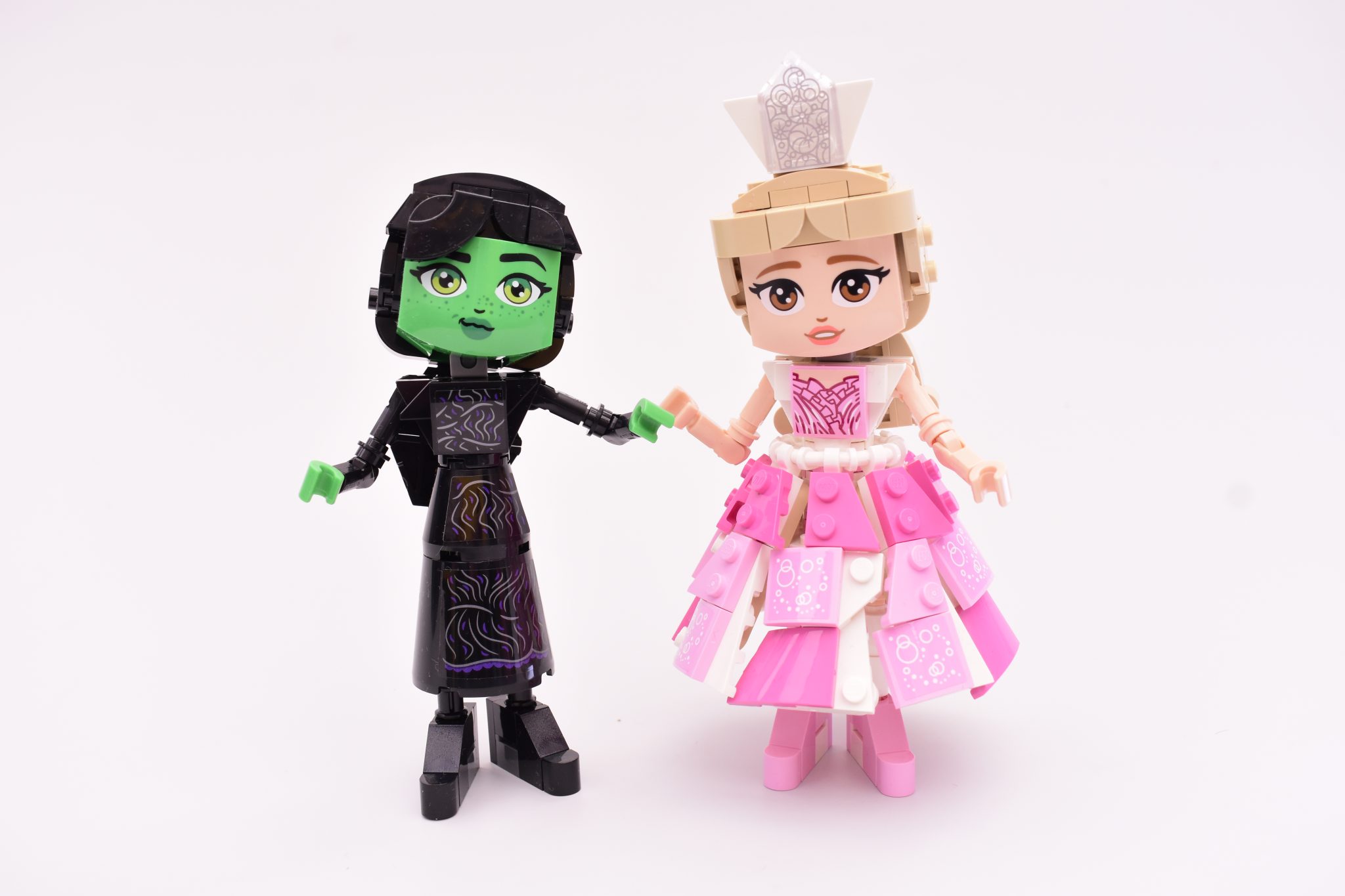 LEGO Wicked 75682 Elphaba & Glinda Figures review