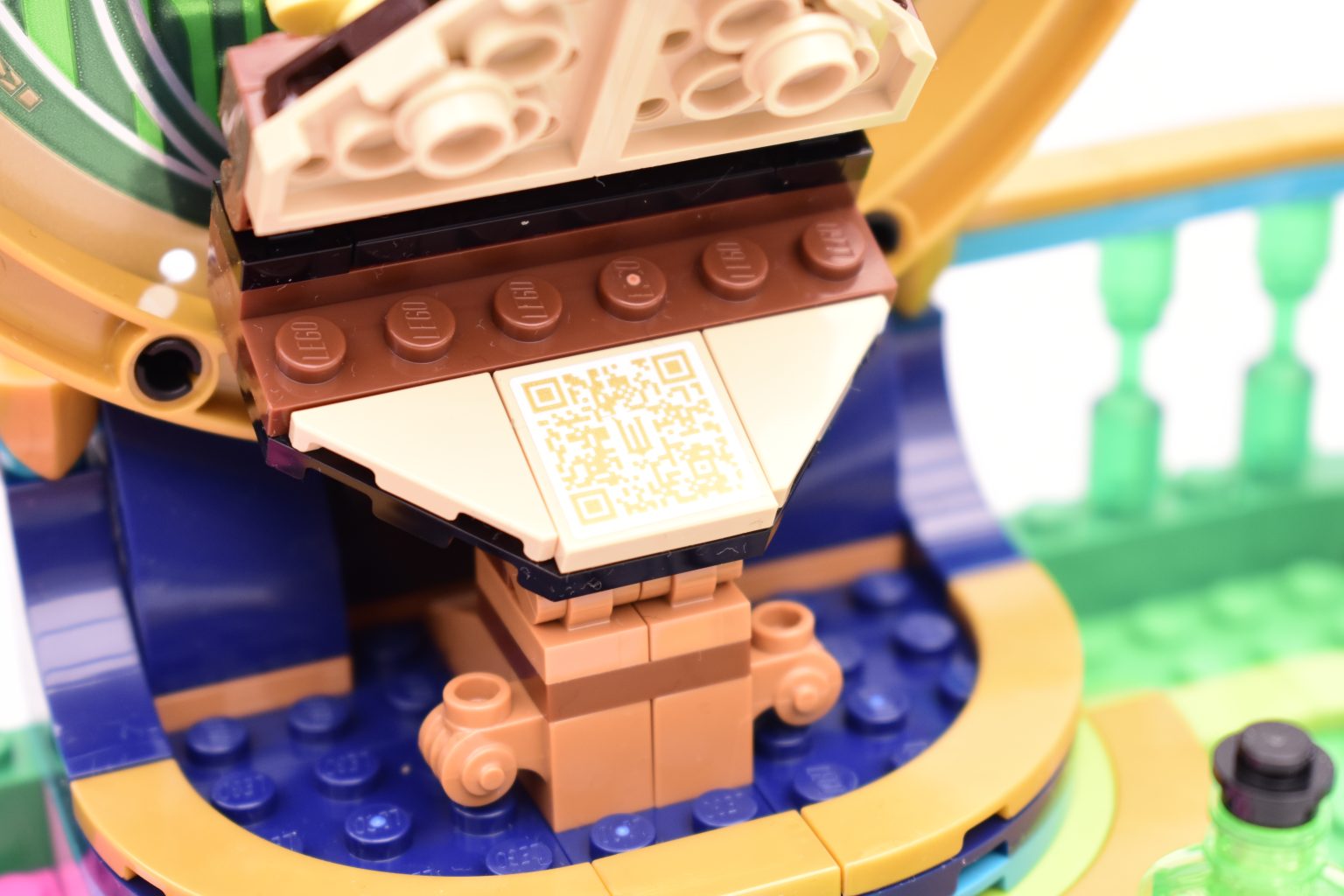 LEGO Wicked 75682 Elphaba & Glinda Figures review