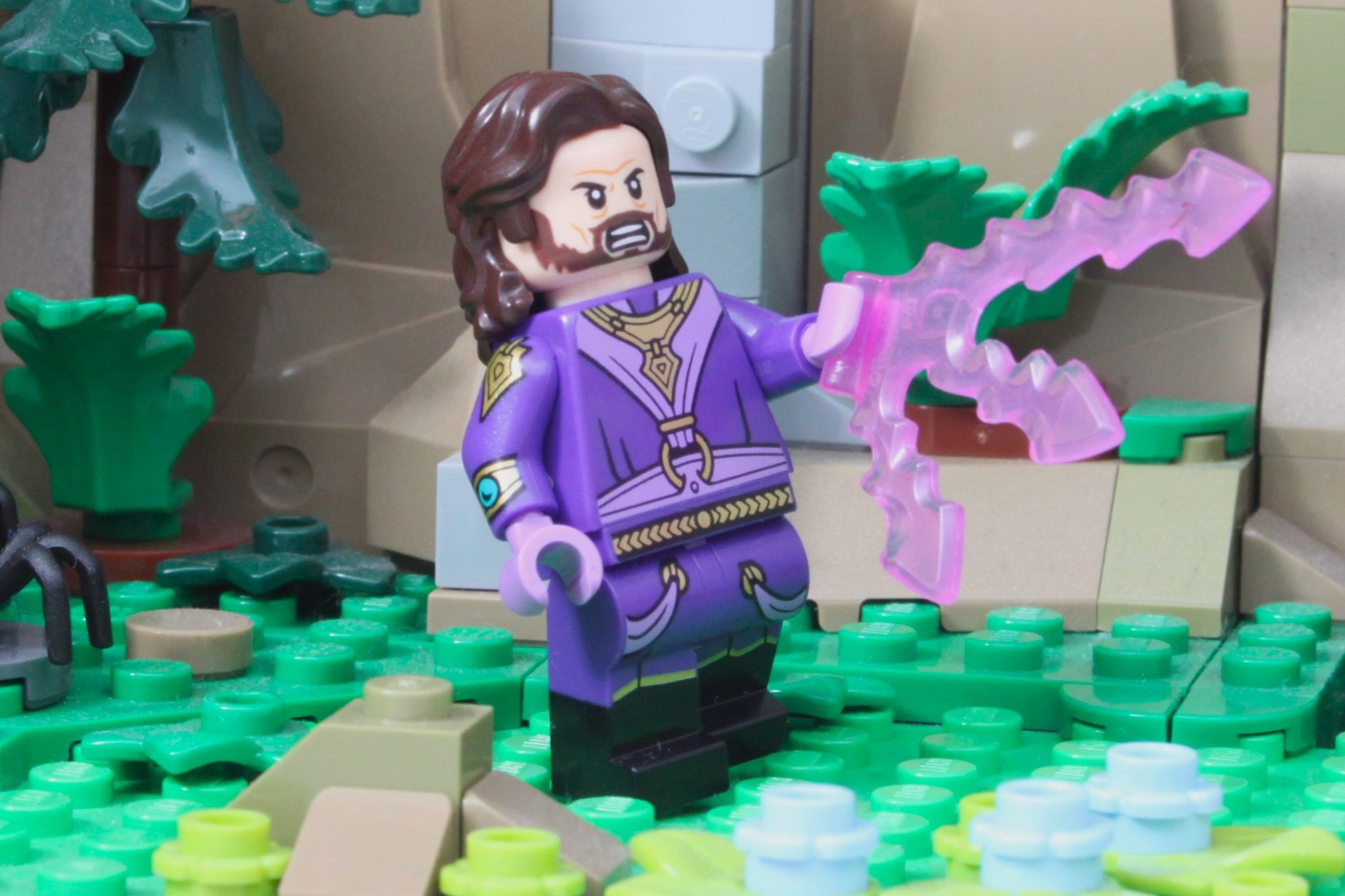 Iconic characters to make using LEGO Dungeons & Dragons minifigures