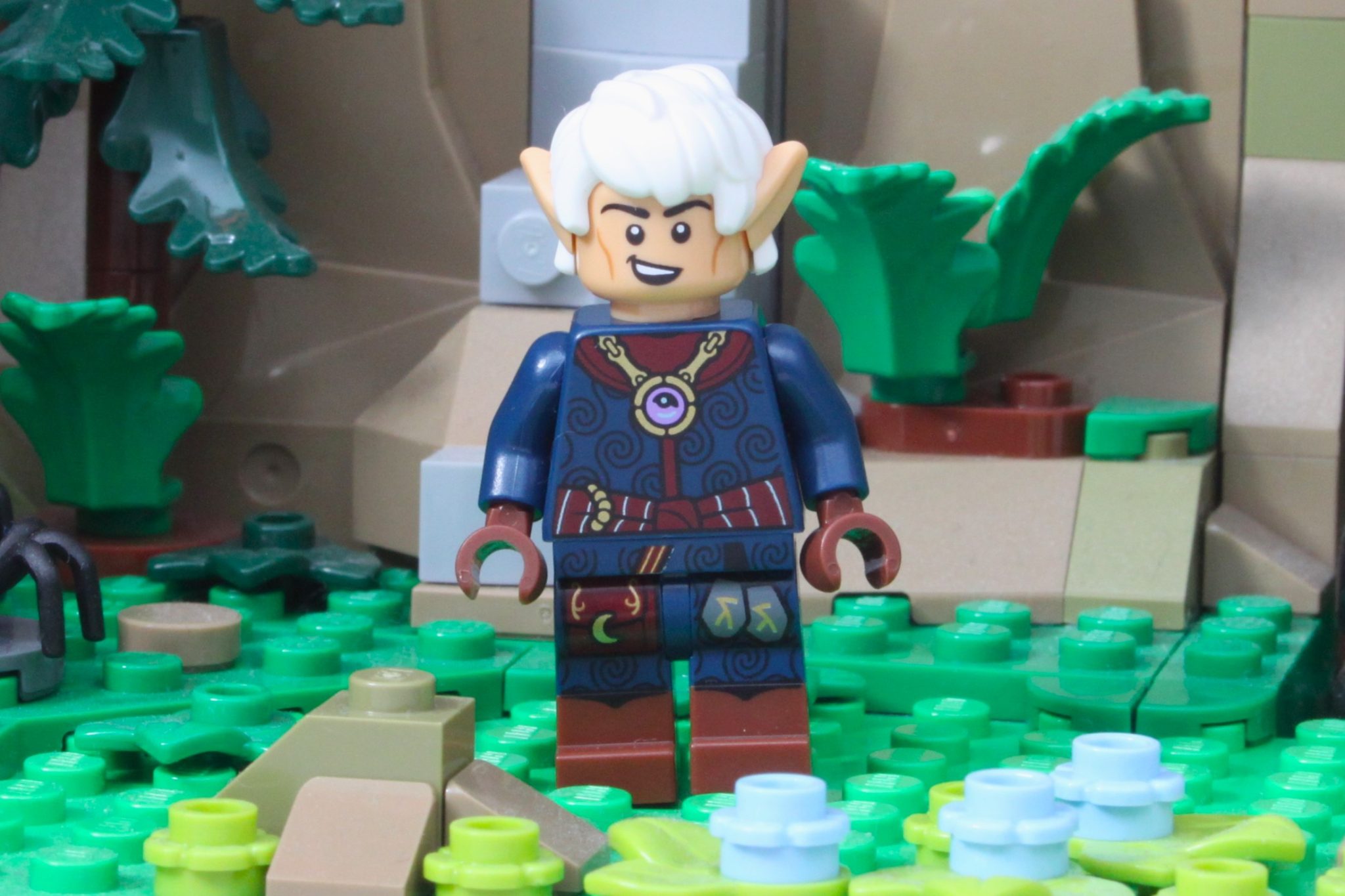 Iconic characters to make using LEGO Dungeons & Dragons minifigures