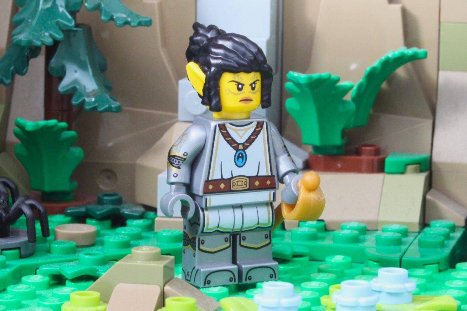 Iconic characters to make using LEGO Dungeons & Dragons minifigures