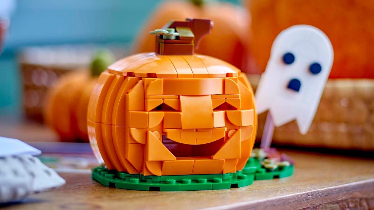 Two new LEGO October 2024 free gifts available now - Brick Fanatics
