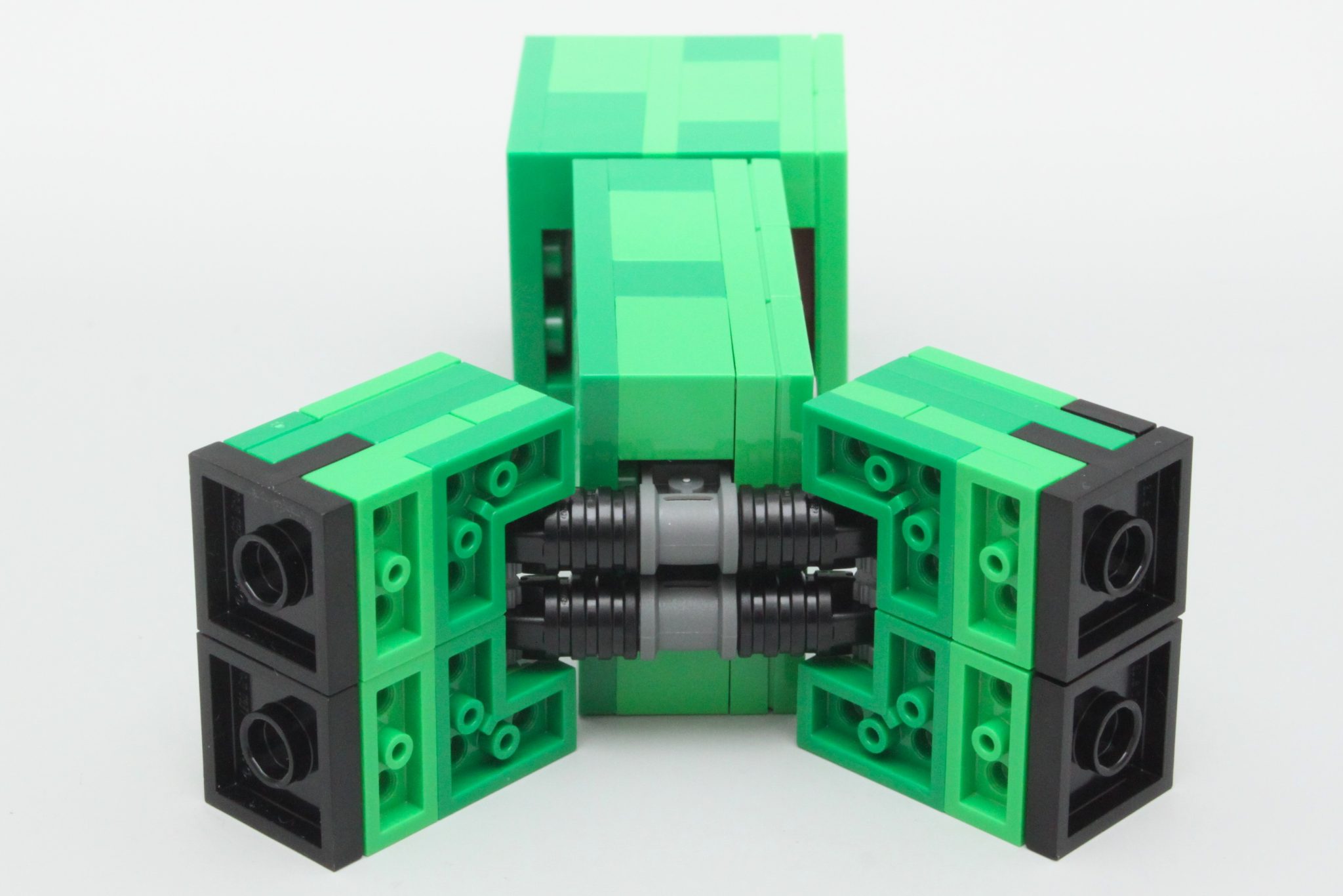 LEGO Minecraft 21281 Baby Pig's Birthday Celebration review