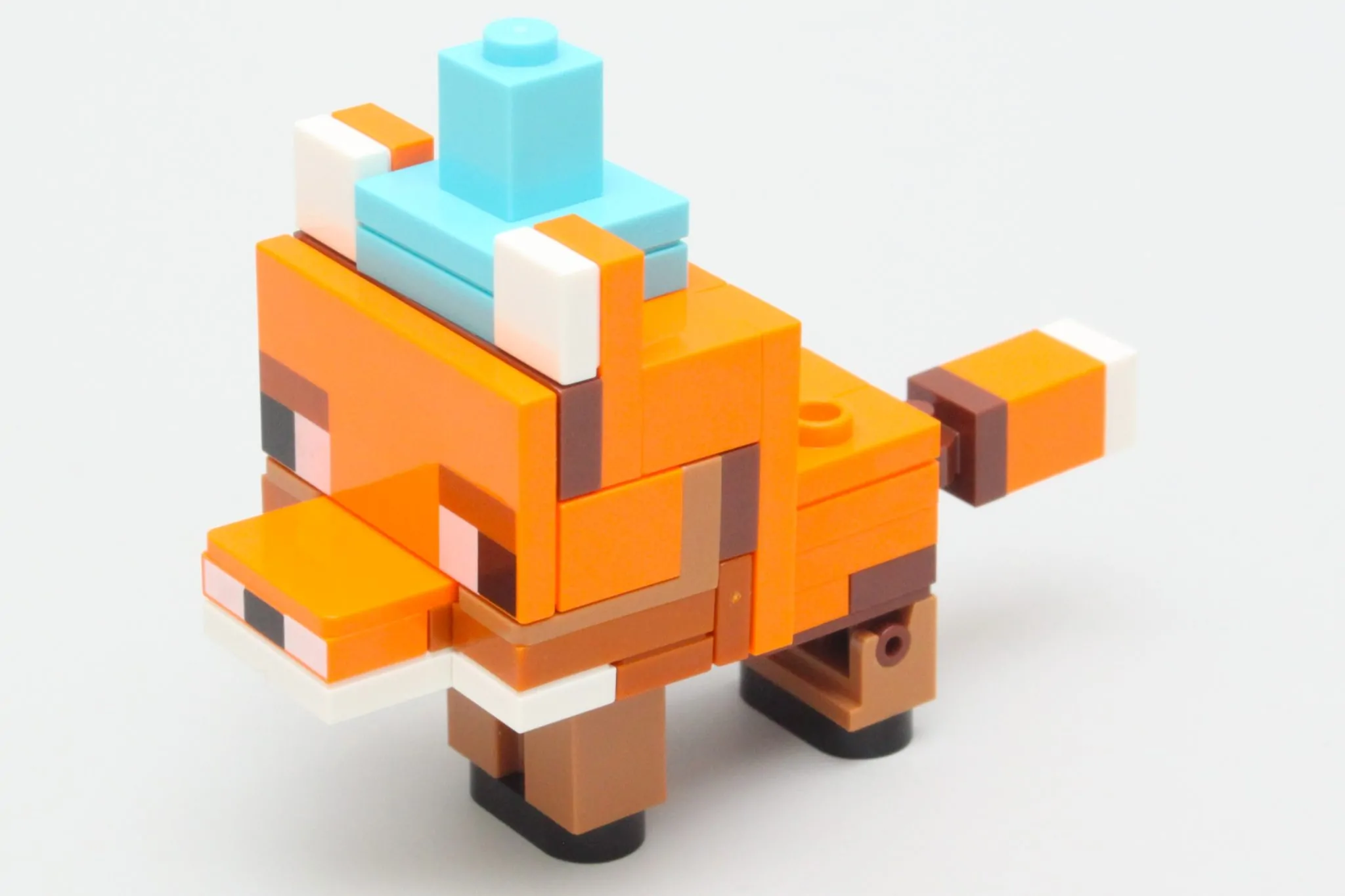 LEGO Minecraft 21281 Baby Pig's Birthday Celebration review