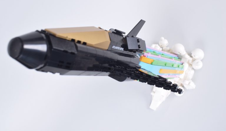 LEGO Icons 10391 Over the Moon with Pharrell Williams review