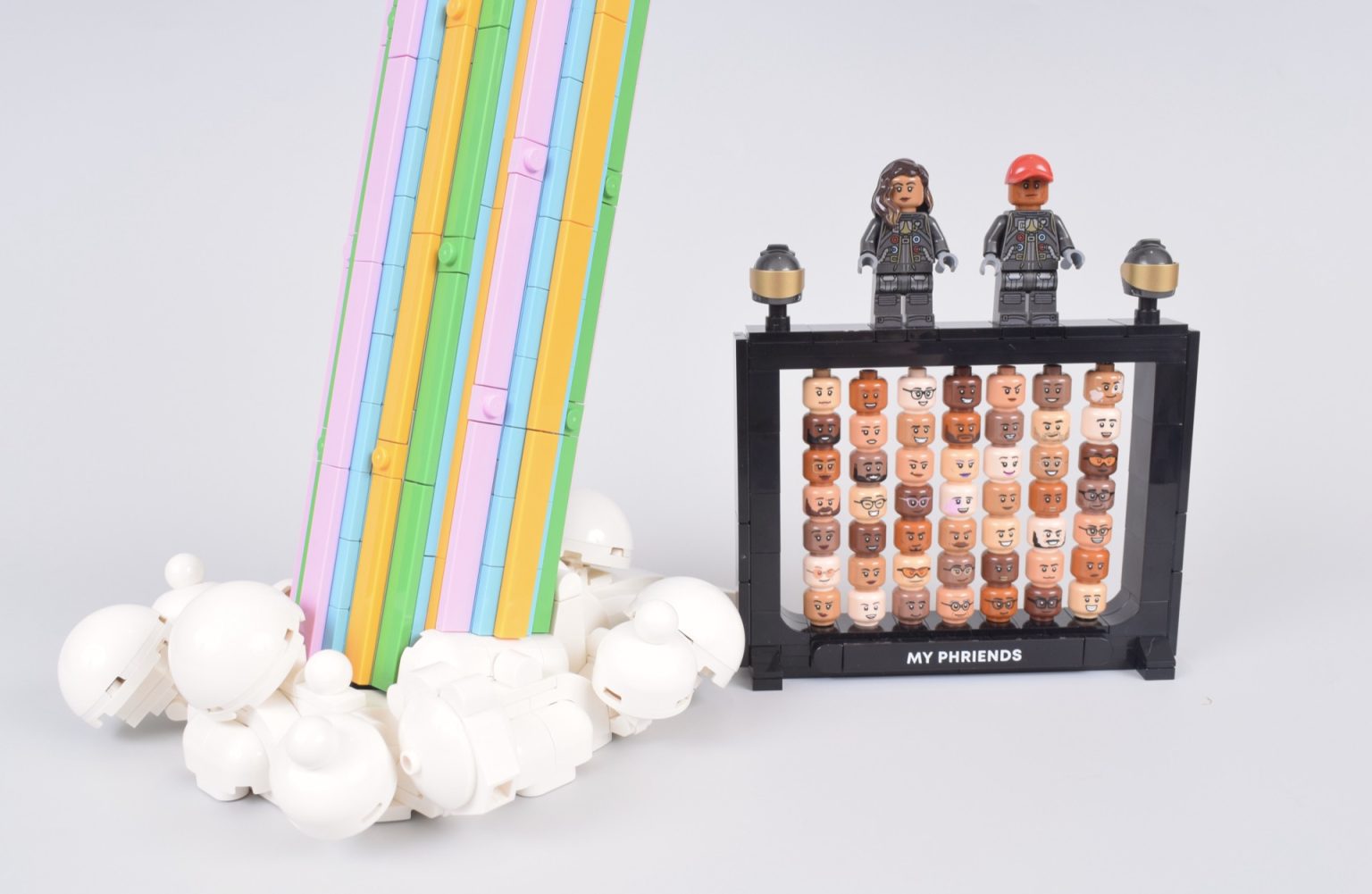 LEGO Icons 10391 Over the Moon with Pharrell Williams review