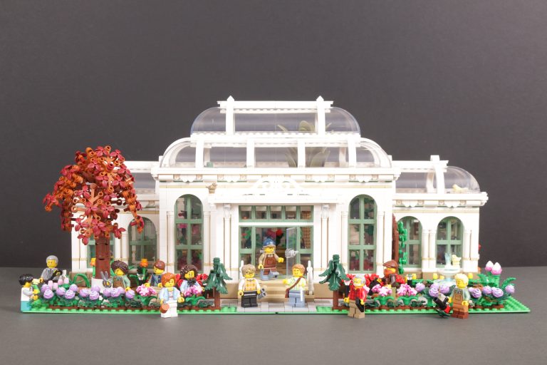 LEGO Ideas 21353 The Botanical Garden review