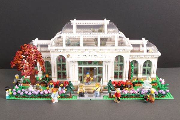LEGO Ideas 21353 The Botanical Garden review