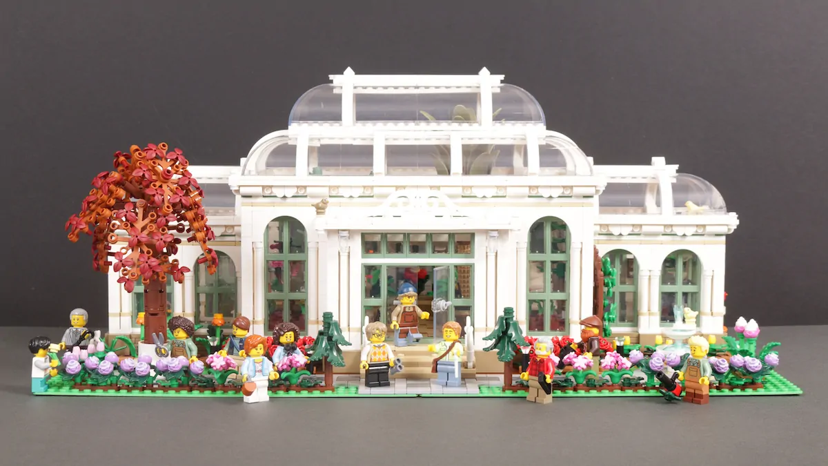 LEGO Ideas 21353 The Botanical Garden review