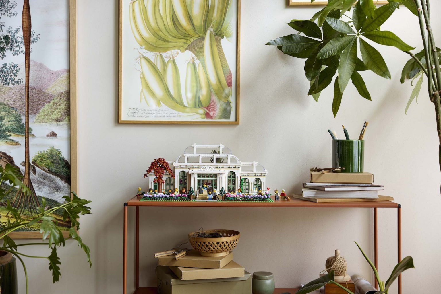 All you need to know before you buy LEGO Ideas 21353 The Botanical Garden