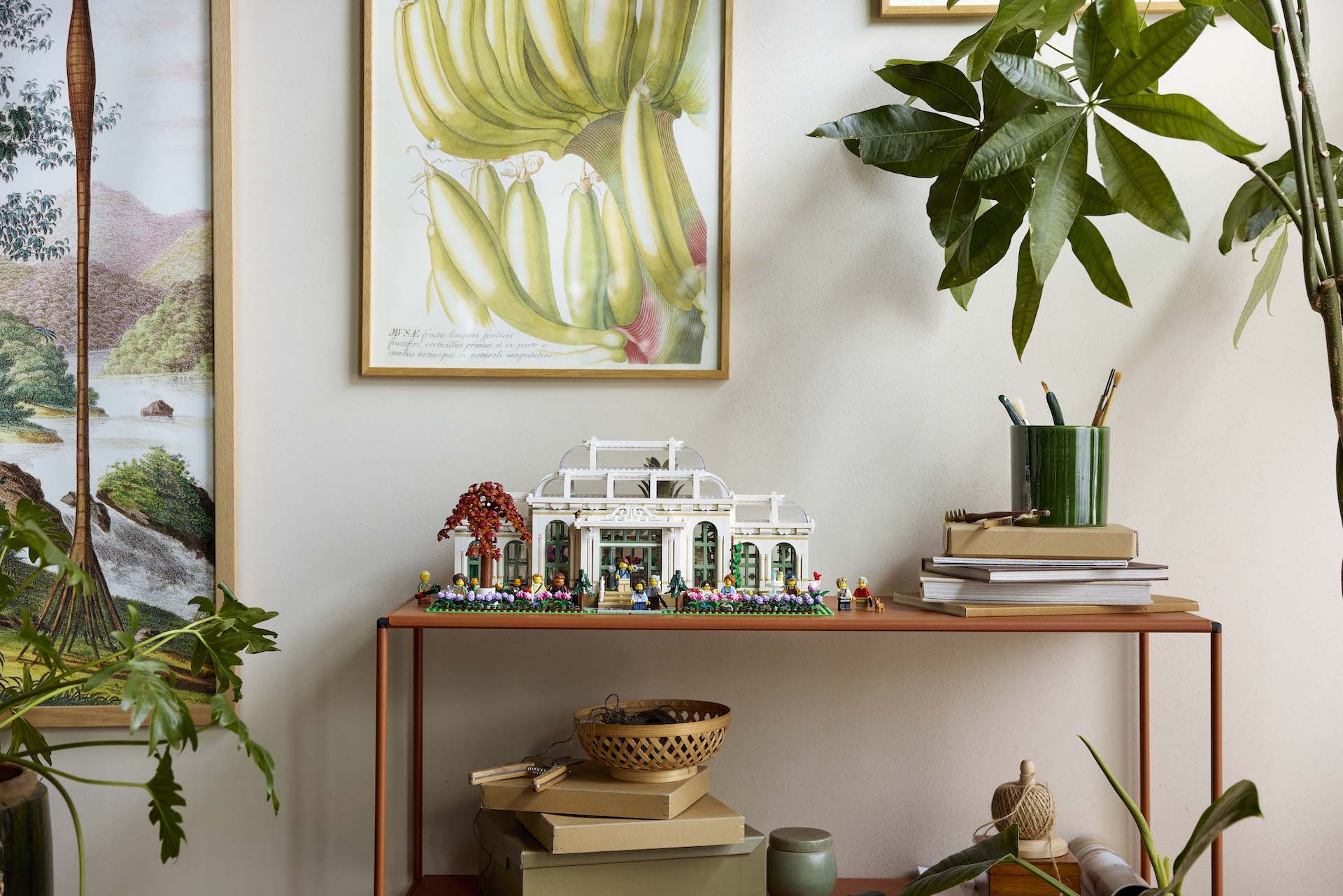 All you need to know before you buy LEGO Ideas 21353 The Botanical Garden