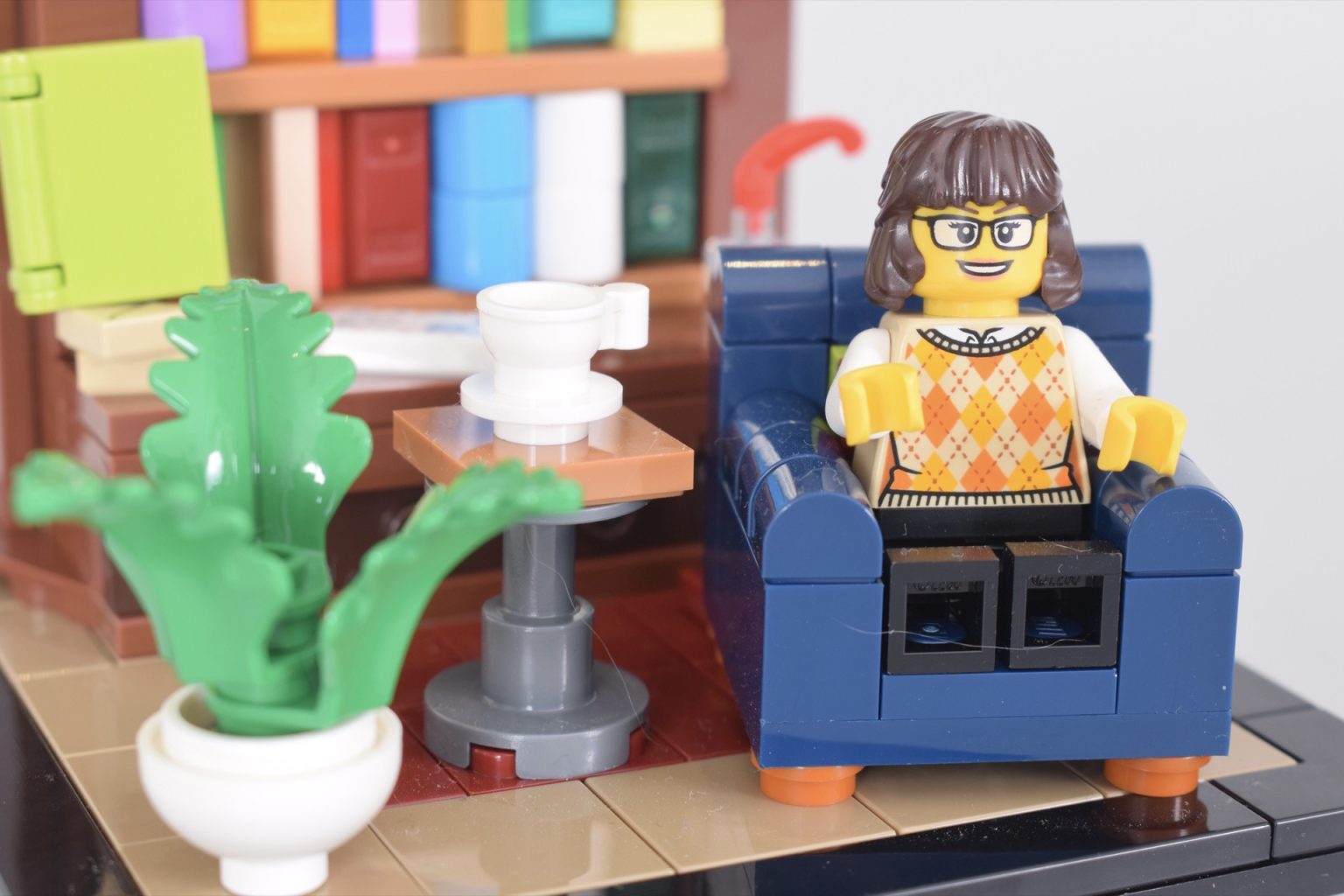 LEGO Ideas 40698 Books Are My Passion review