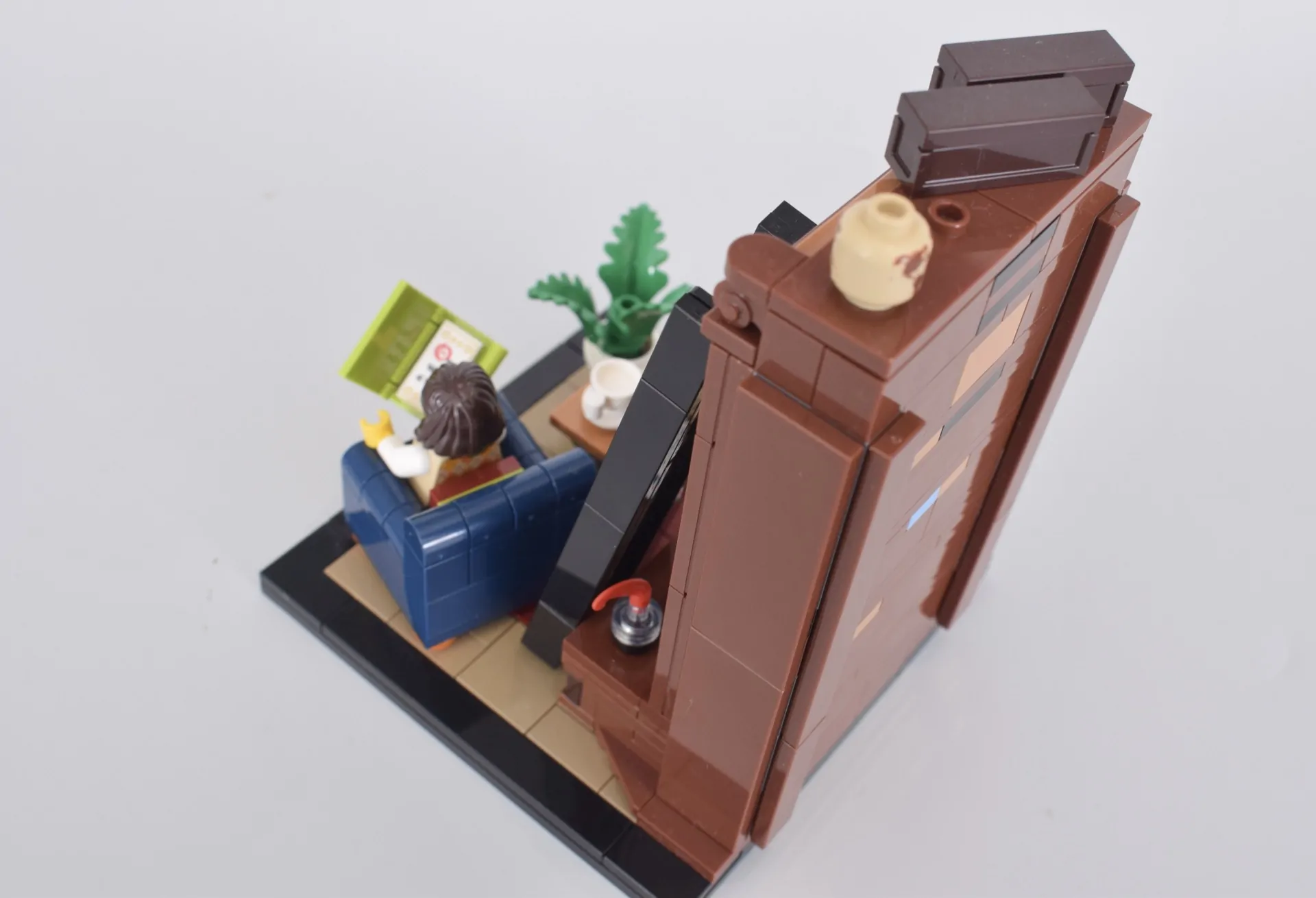 LEGO Ideas 40698 Books Are My Passion review