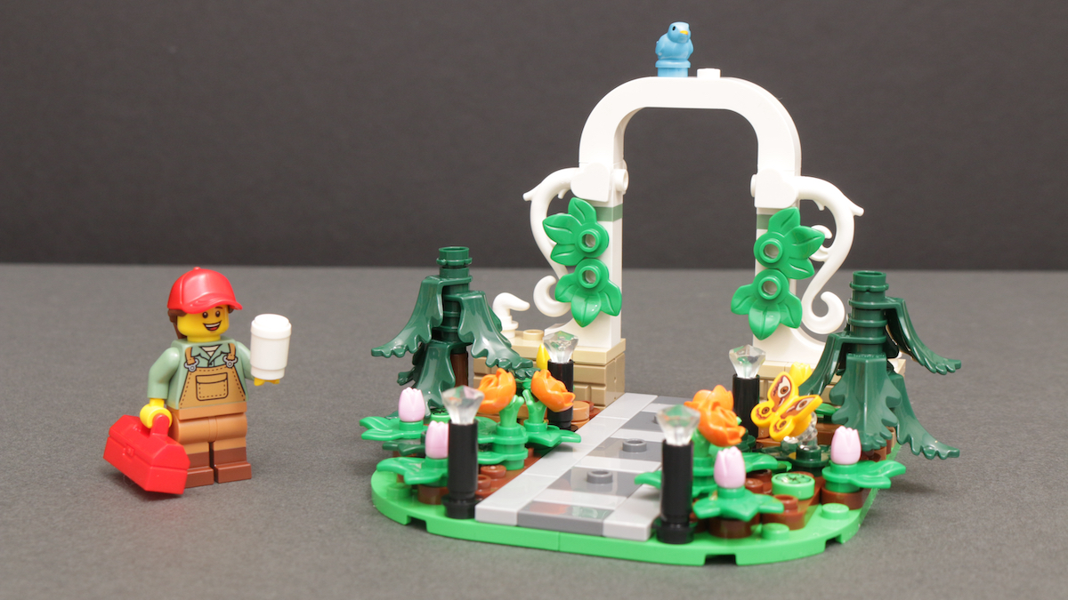 LEGO Ideas 6544433 Entrance Gate gift-with-purchase review