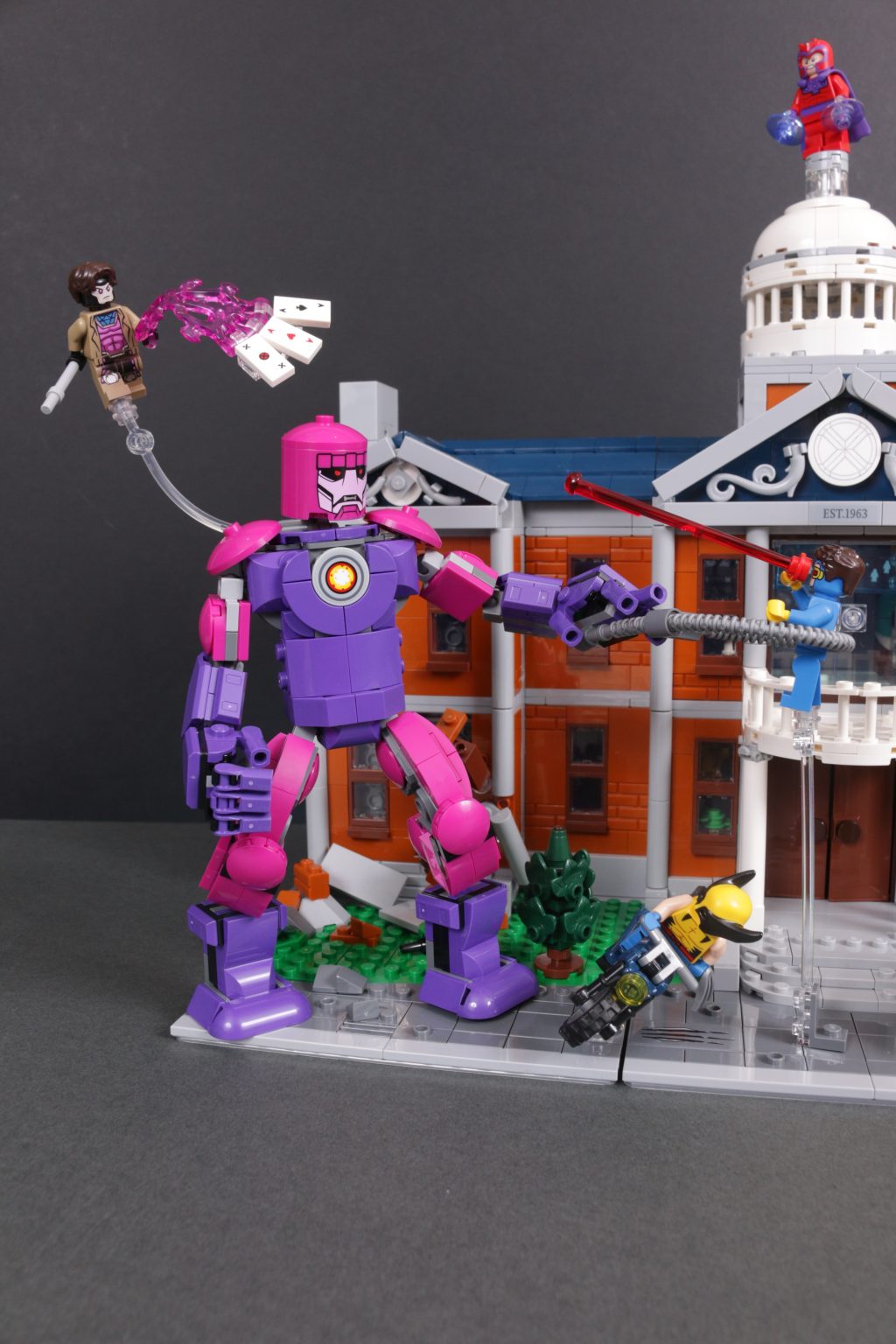 LEGO Marvel 76294 X-Men: The X-Mansion review and gallery