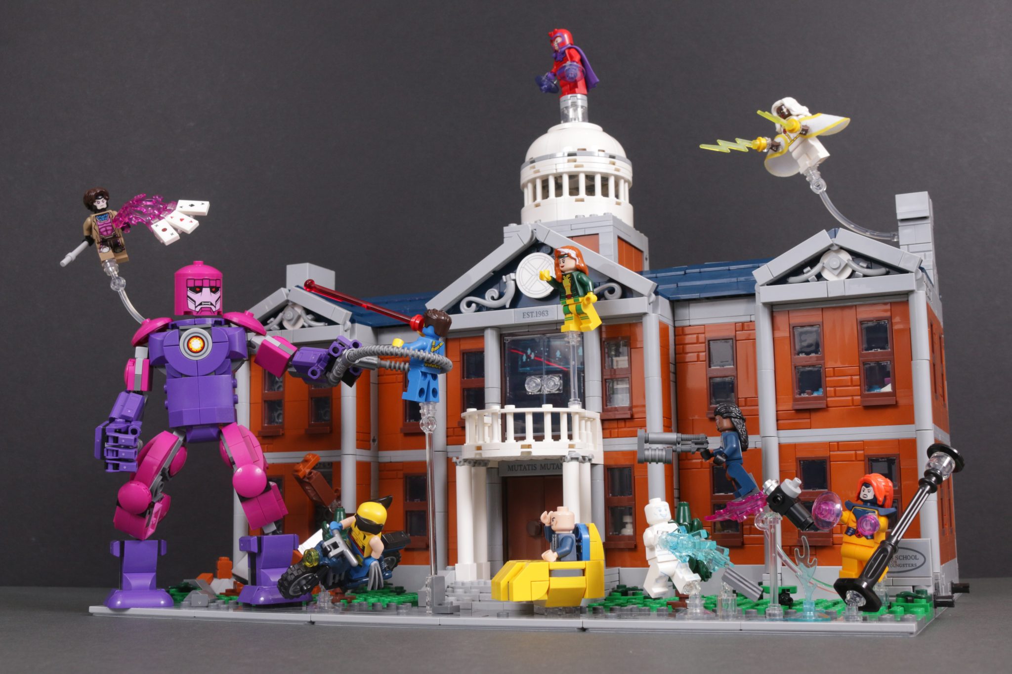LEGO Marvel 76294 X-Men: The X-Mansion review and gallery