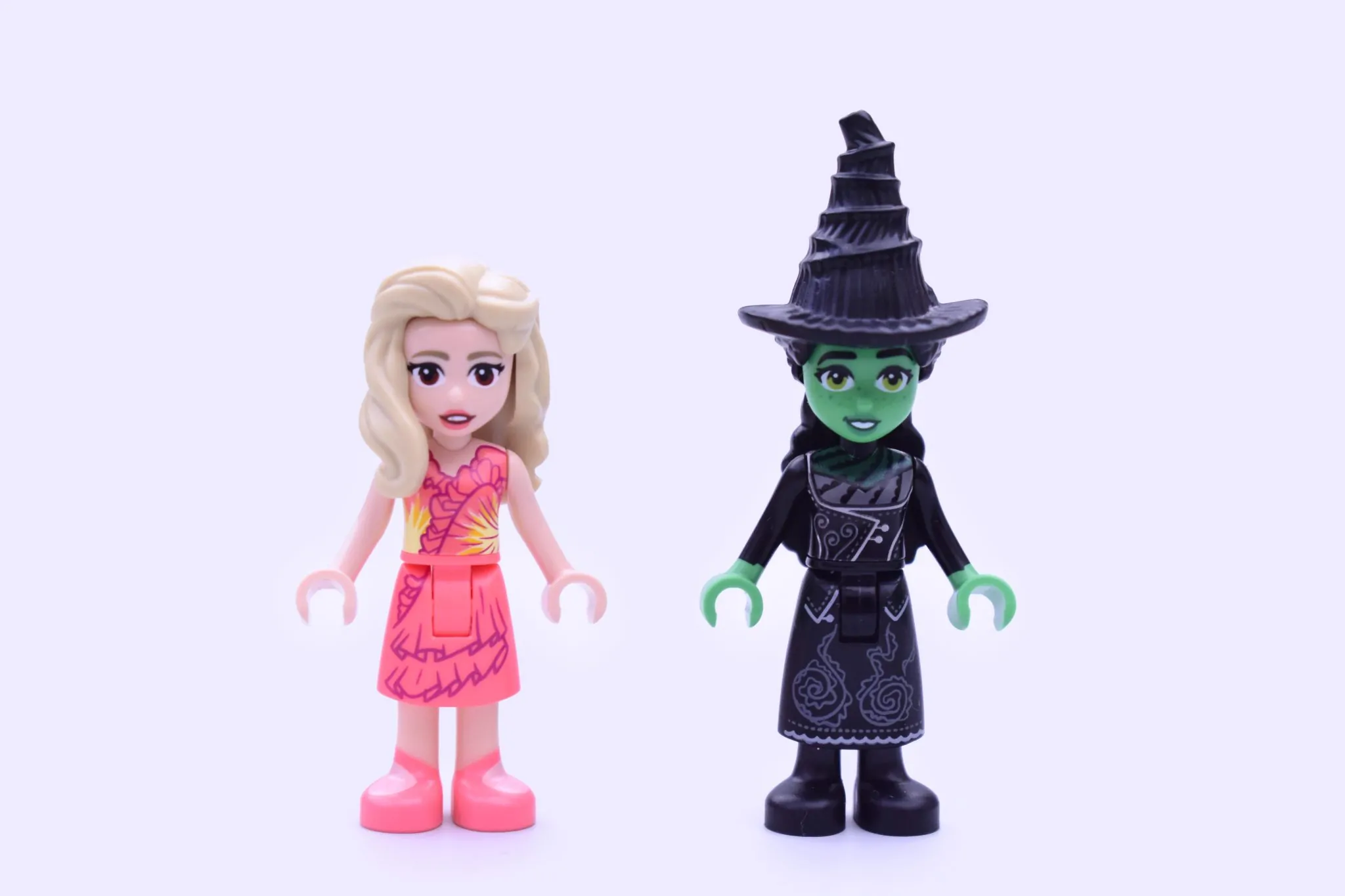 LEGO Wicked 75683 Glinda & Elphaba's Dormitory review