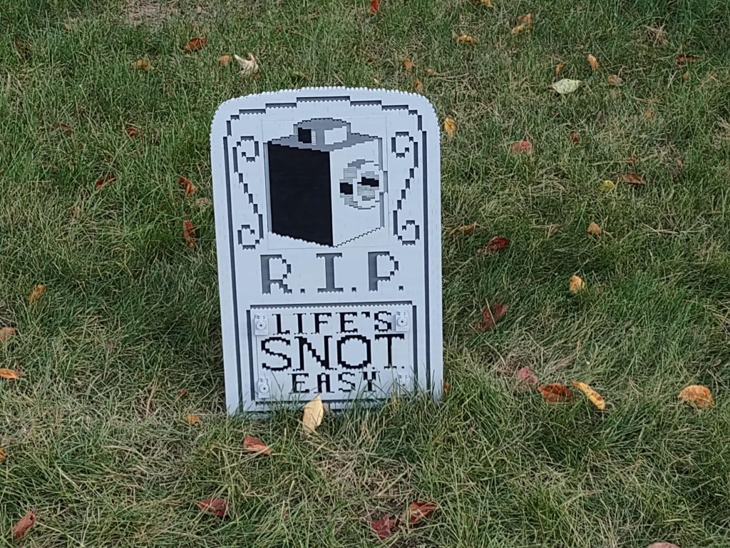 LEGO Halloween tombstones pay tribute to more retired themes